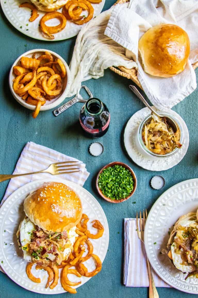 The Ultimate Breakfast Burger Recipe With The Best Bacon Jam ...